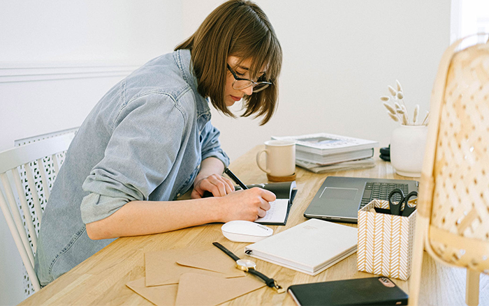 Zelfstandigen : uw sociale bijdragen 2024 | SDZ Federatie